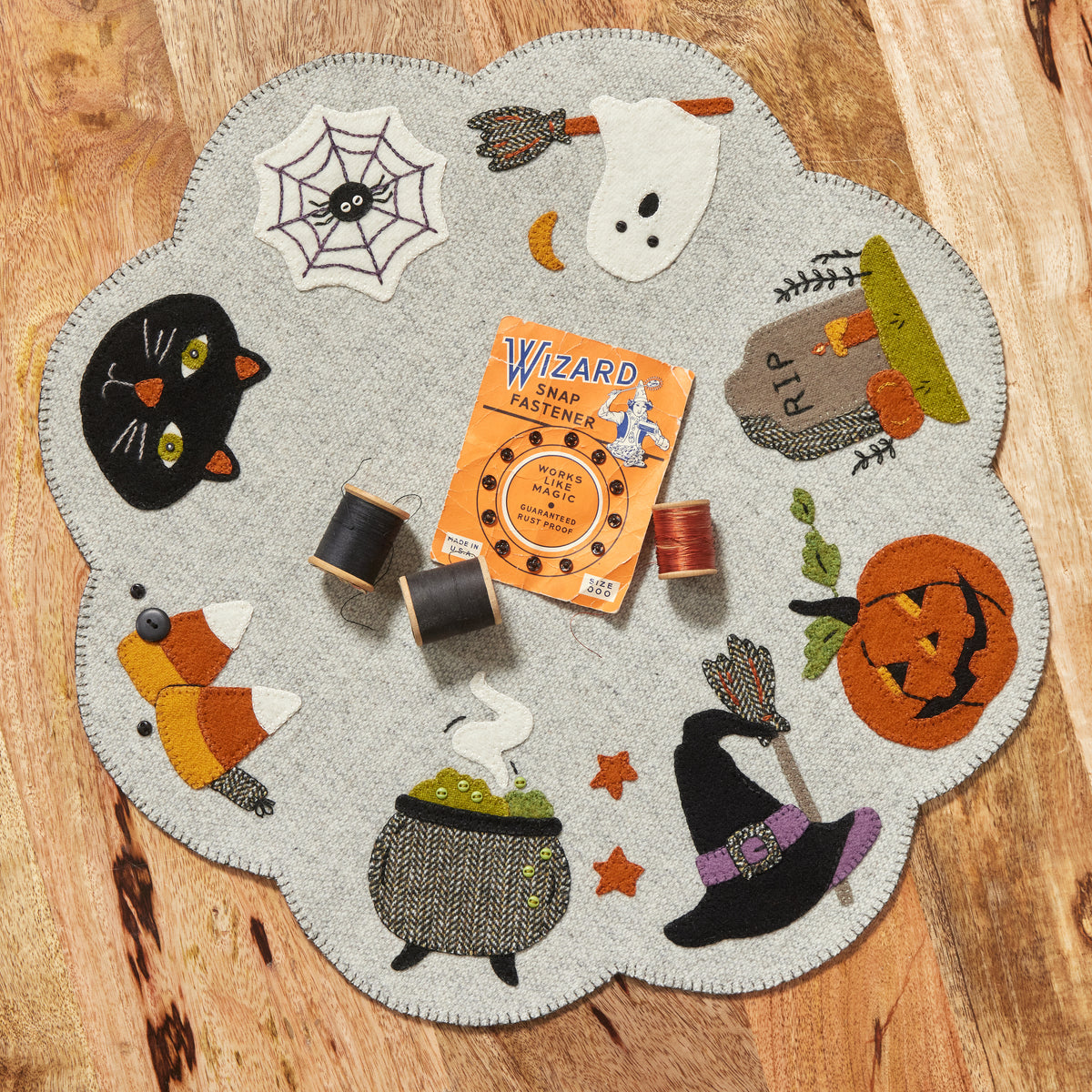 Halloween Scalloped Mat – Buttermilk Basin