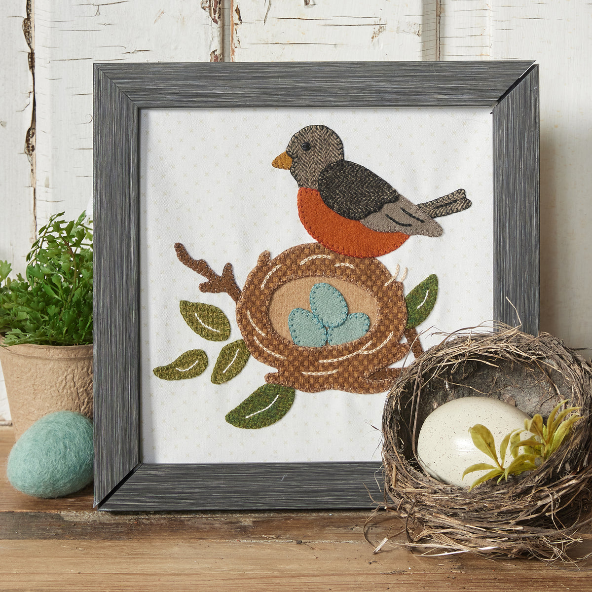 Nesting Robin – Buttermilk Basin