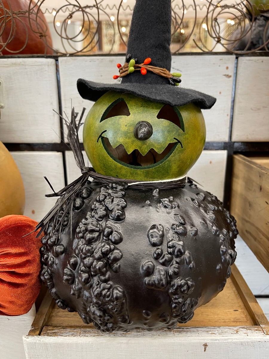 Witch Gourd Stack – Buttermilk Basin