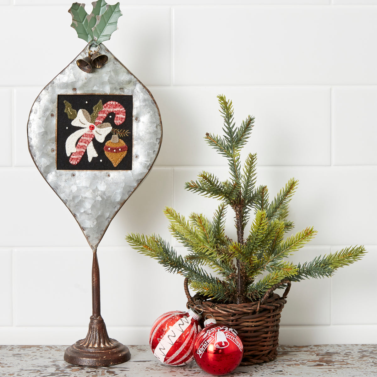 Candy Cane & Vintage Bulb – Buttermilk Basin